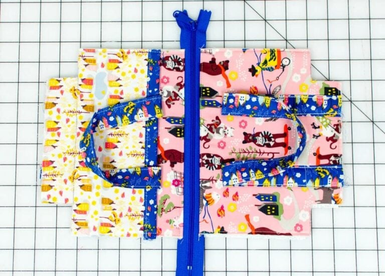 Tiny Bag Sewing Pattern - Sew a super adorable tote - free pattern!