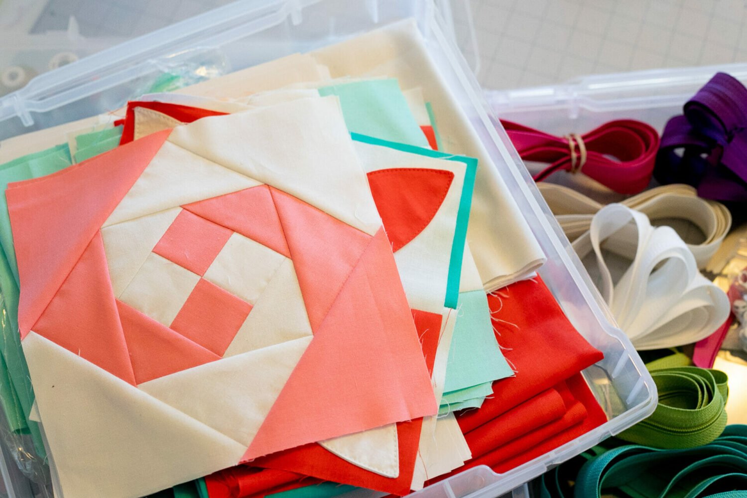 How to Baste Fabric to Foam Interfacing or Stabilizer - Video Tutorial