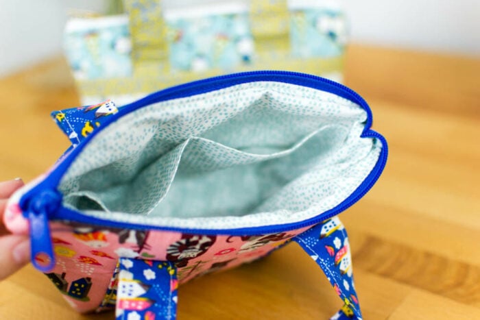 Tiny Bag Sewing Pattern - Sew a super adorable tote - free pattern!