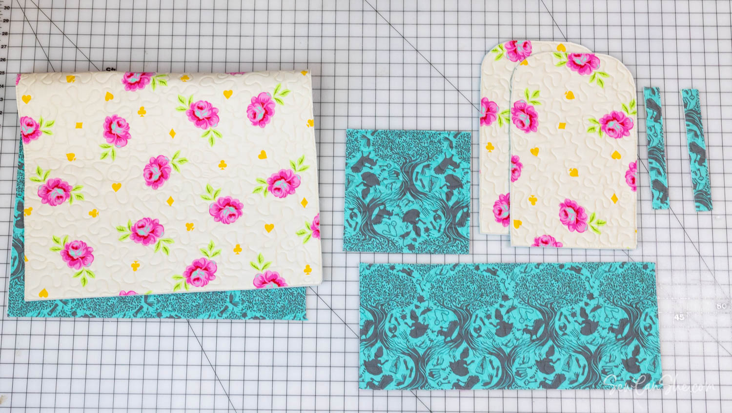 How to Make a DIY Sewing Machine Cover - Free Pattern!