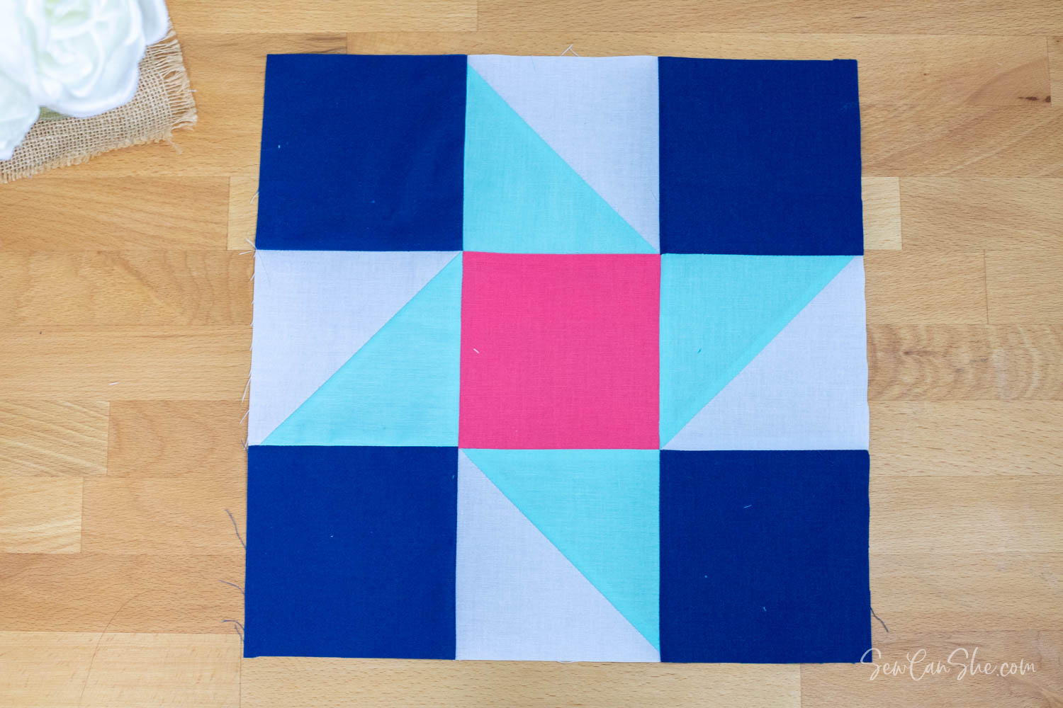 How to Sew a Friendship Star Quilt Block - Free Pattern