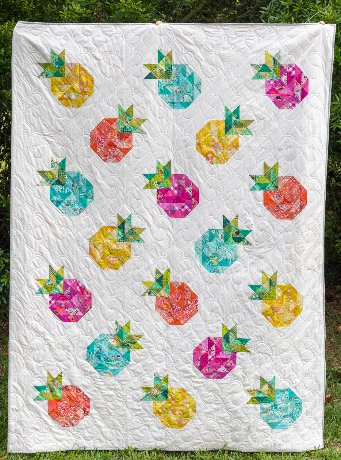 Pineapple Fruit Quilt Block and Free Quilt Pattern!