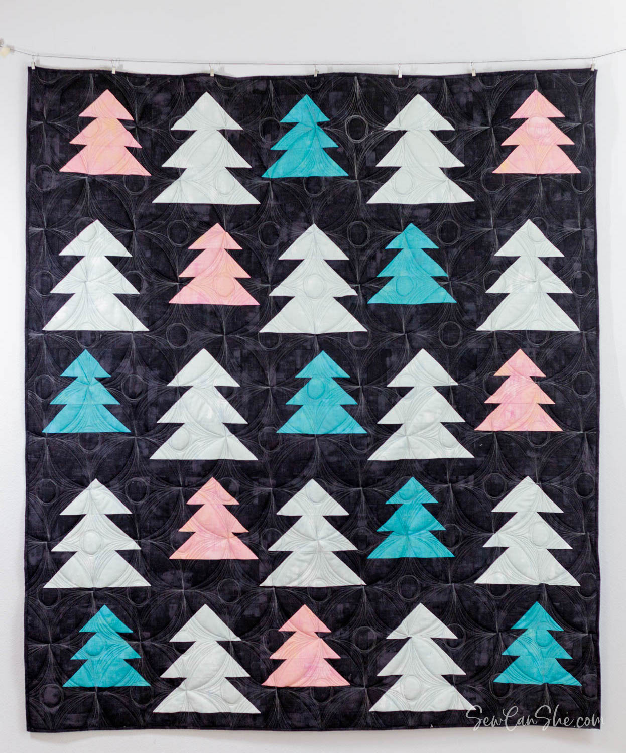 Easy Winter Tree Quilt Pattern: Free!