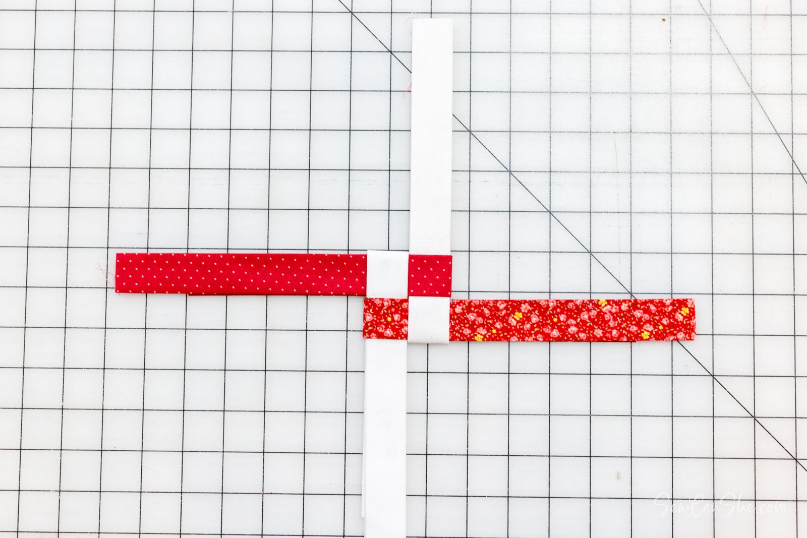 How to Make Scandinavian Star Ornaments