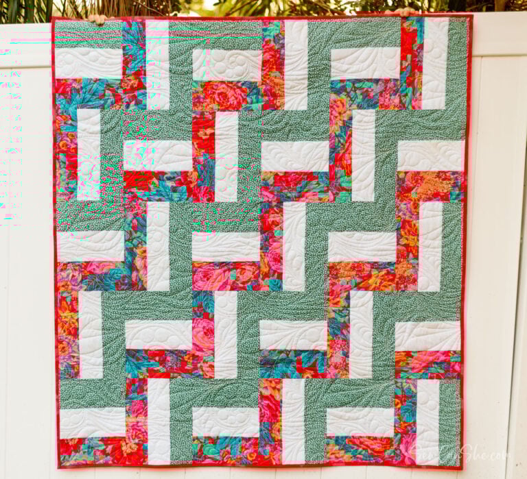 Rail Fence: Super Easy and Free 3 Yard Quilt Pattern!