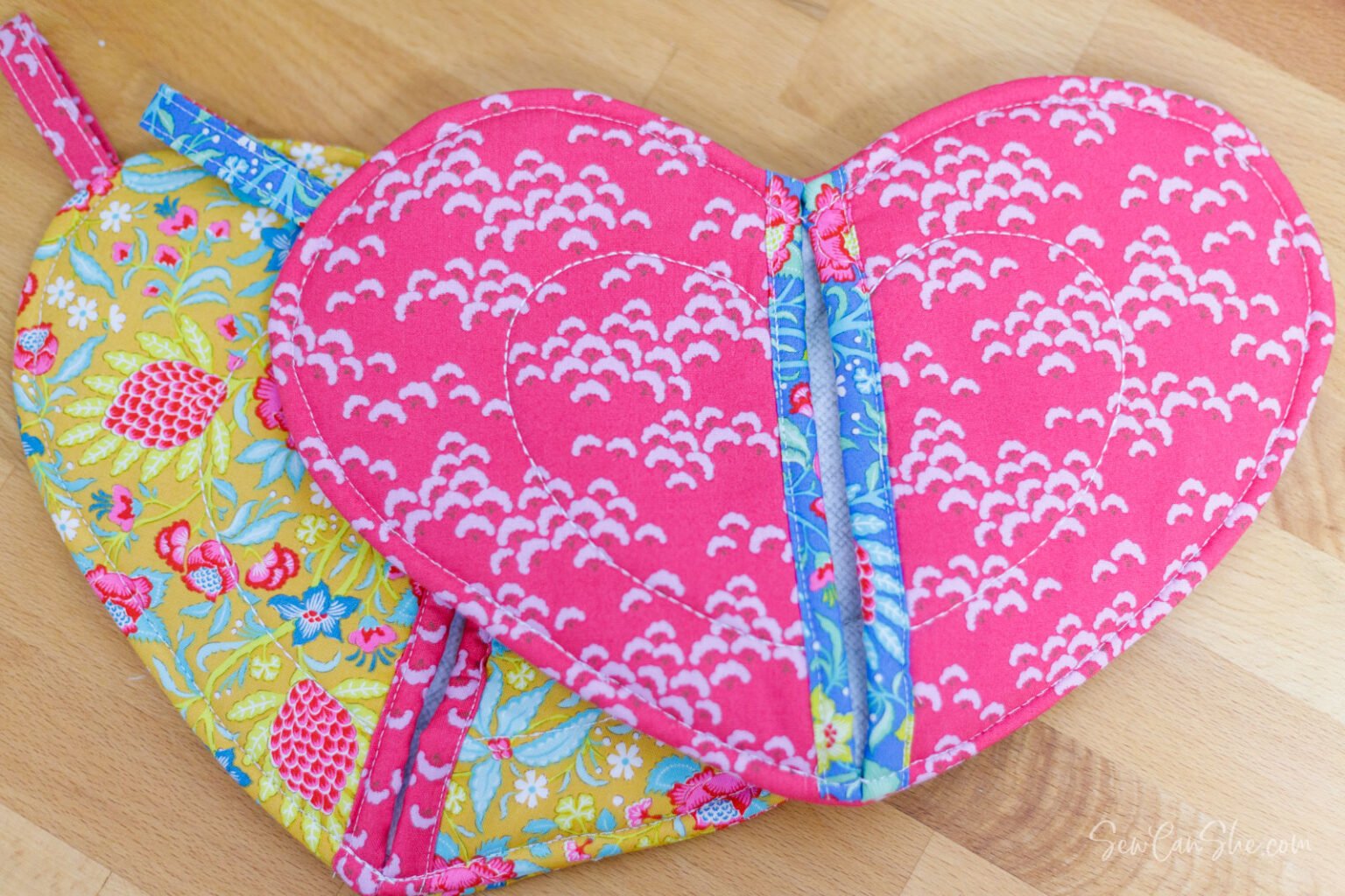 Here's My Heart Potholder Pattern for Heart-Shaped Oven Mitts
