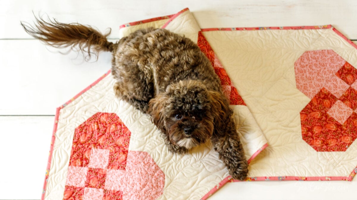 35 Beautiful and FREE Patchwork Patterns for Christmas!