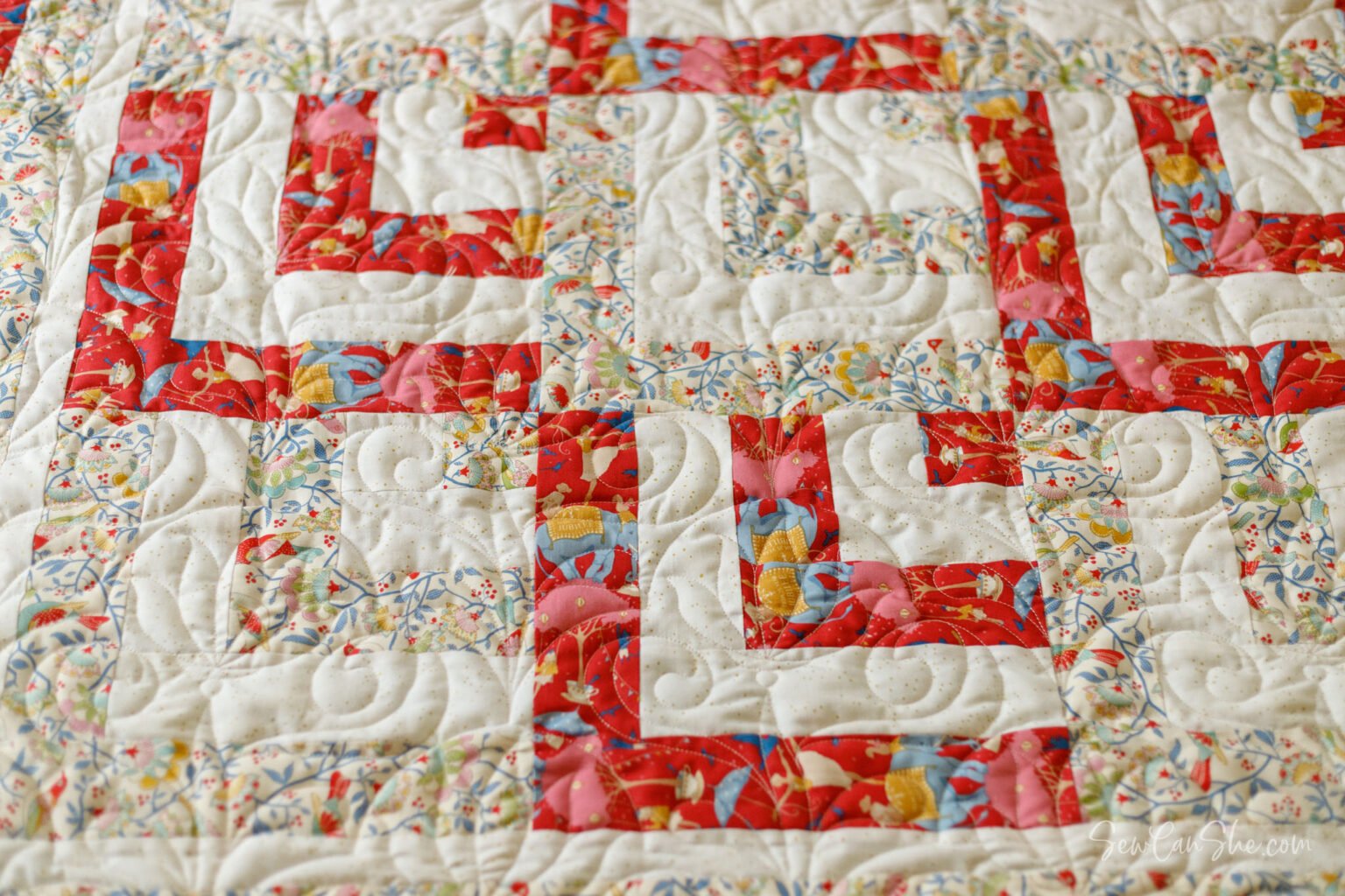 Quarter Log Cabins: Free 3 Yard Quilt Pattern