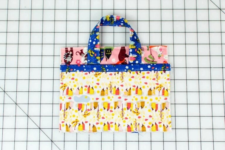 Tiny Bag Sewing Pattern - Sew a super adorable tote - free pattern!