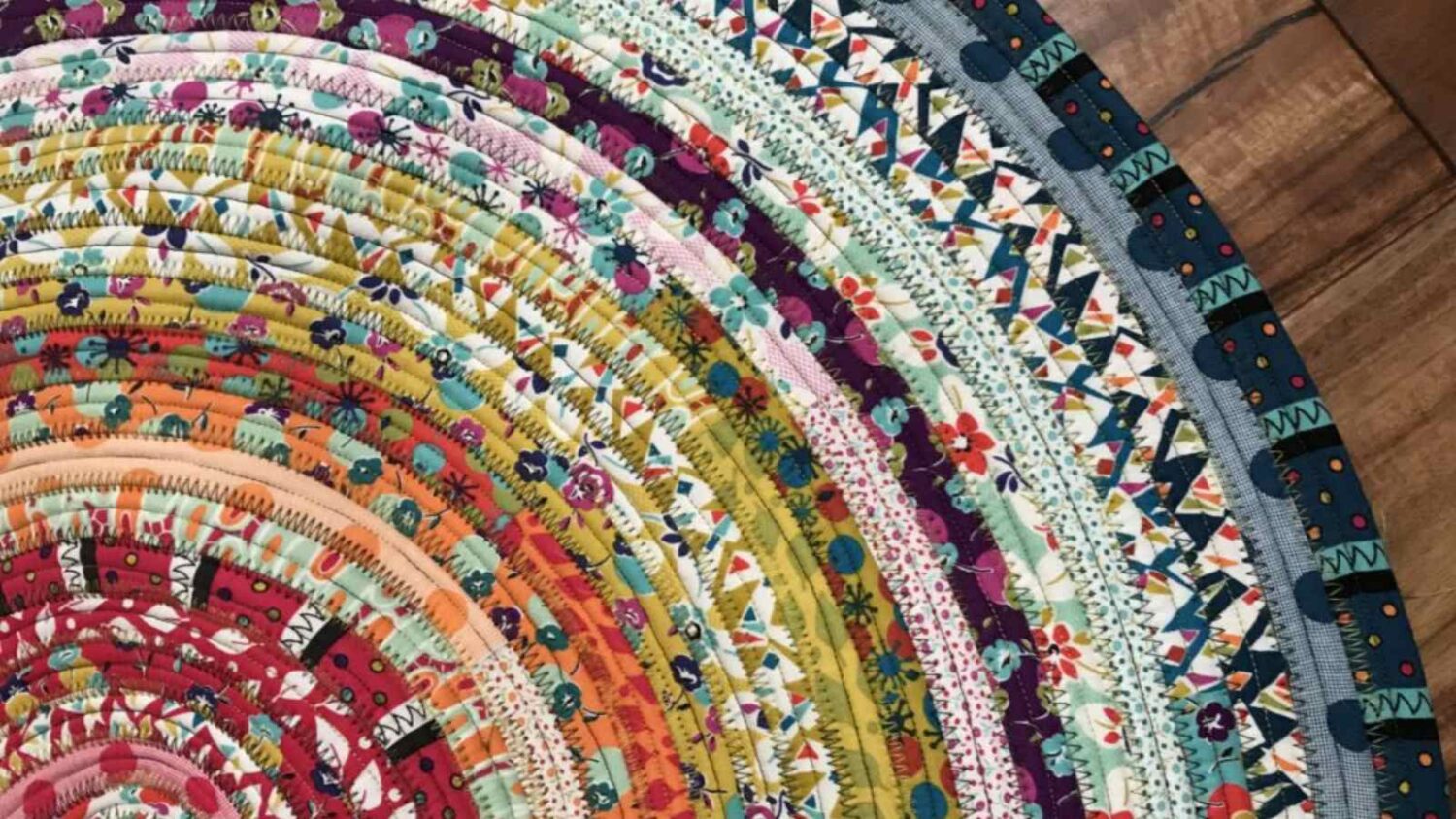 The 2.5" Shortcut: 15+ Free Jelly Roll Sewing Patterns