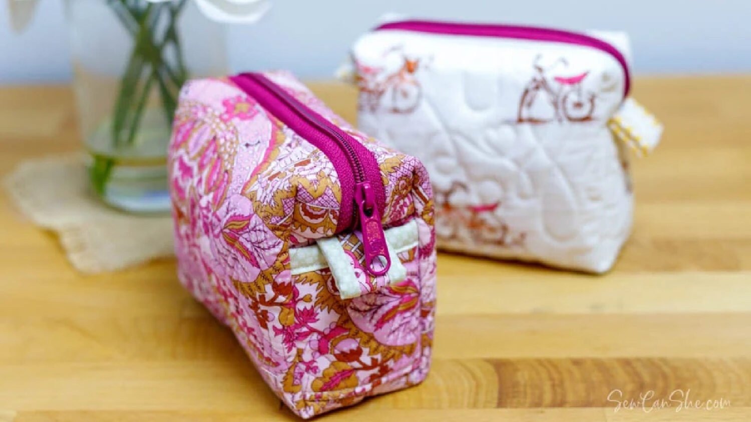 45 Free Zipper Bag Patterns that You can Easily Make!