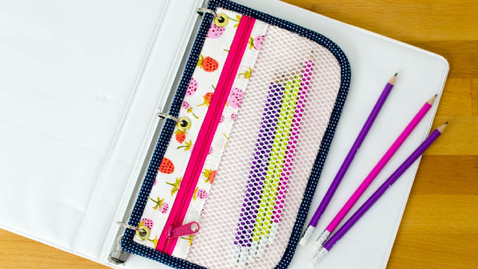 29 FREE & Easy Pencil Pouch Patterns for Back to School!