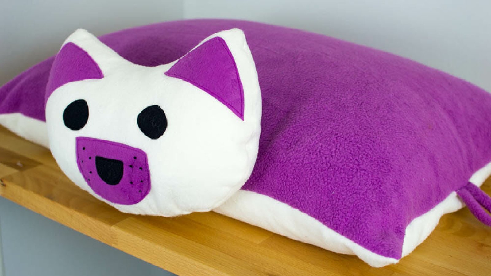 15 Fun Things to Sew For Your Pet: Free Patterns!
