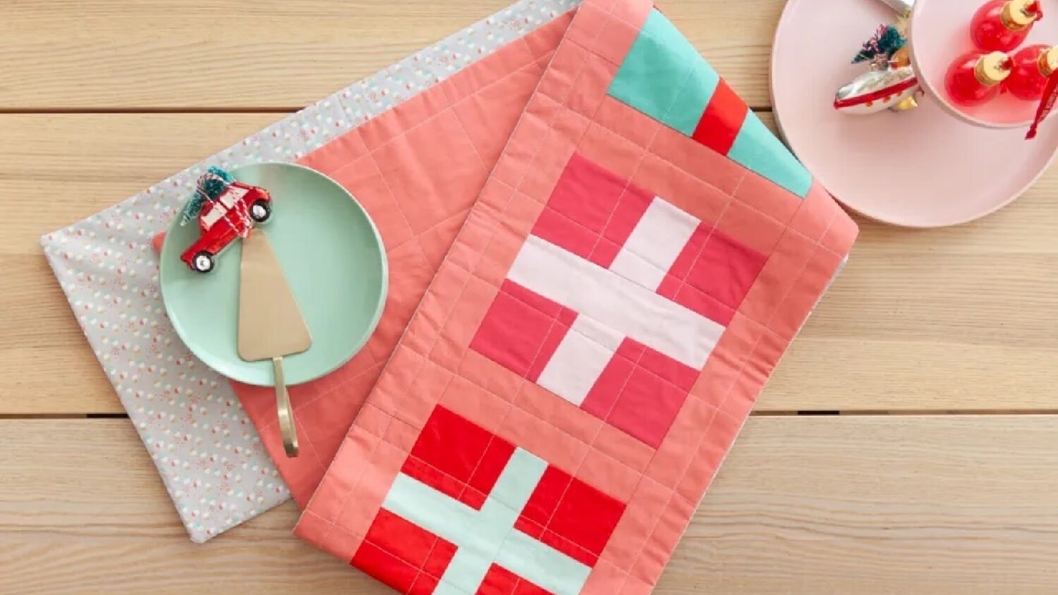 15 Free Table Runner Patterns To Adorn Your Easter Table