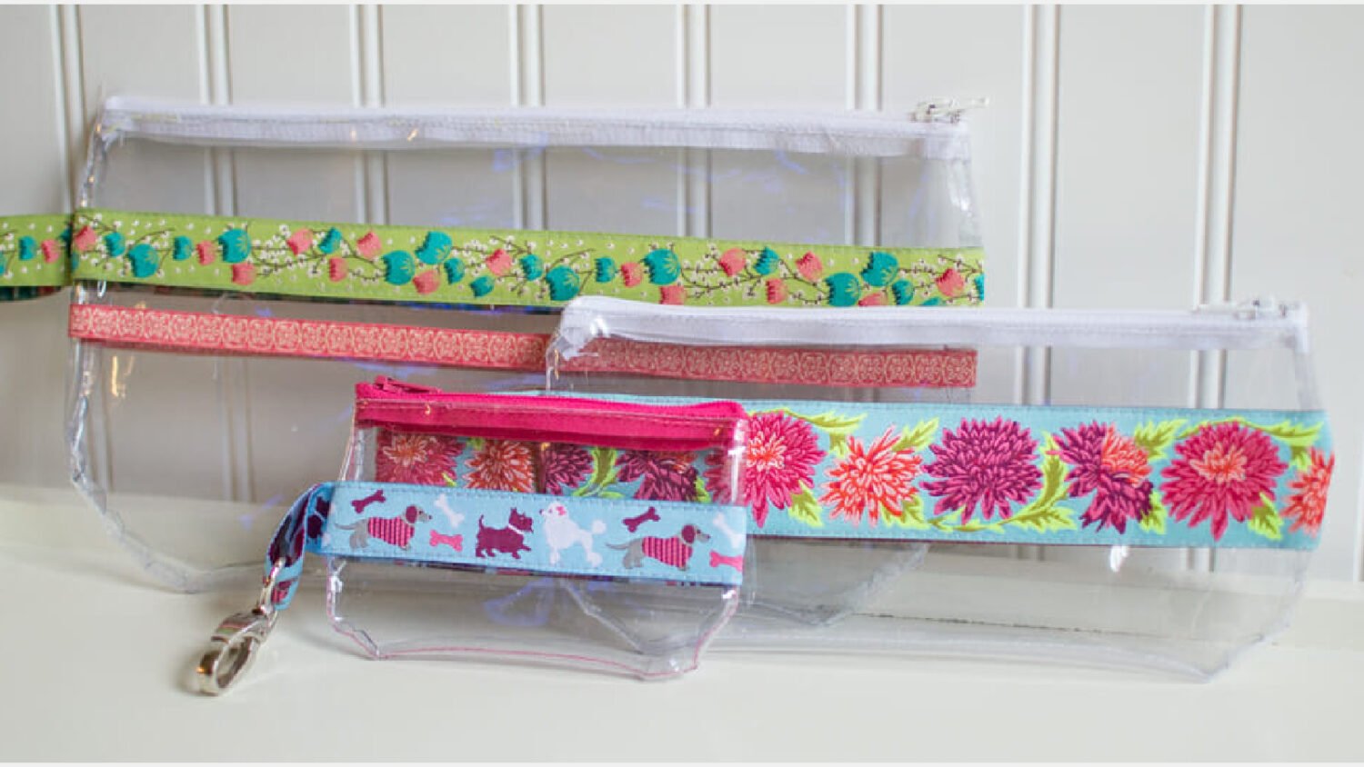 29 FREE & Easy Pencil Pouch Patterns for Back to School!