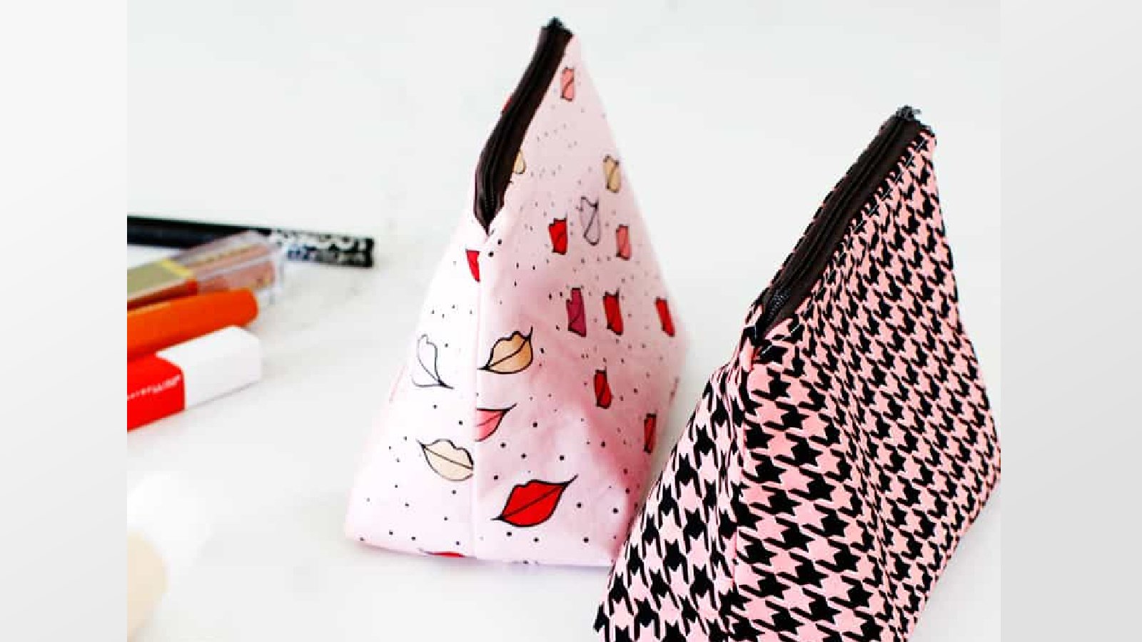45 Free Zipper Bag Patterns that You can Easily Make!